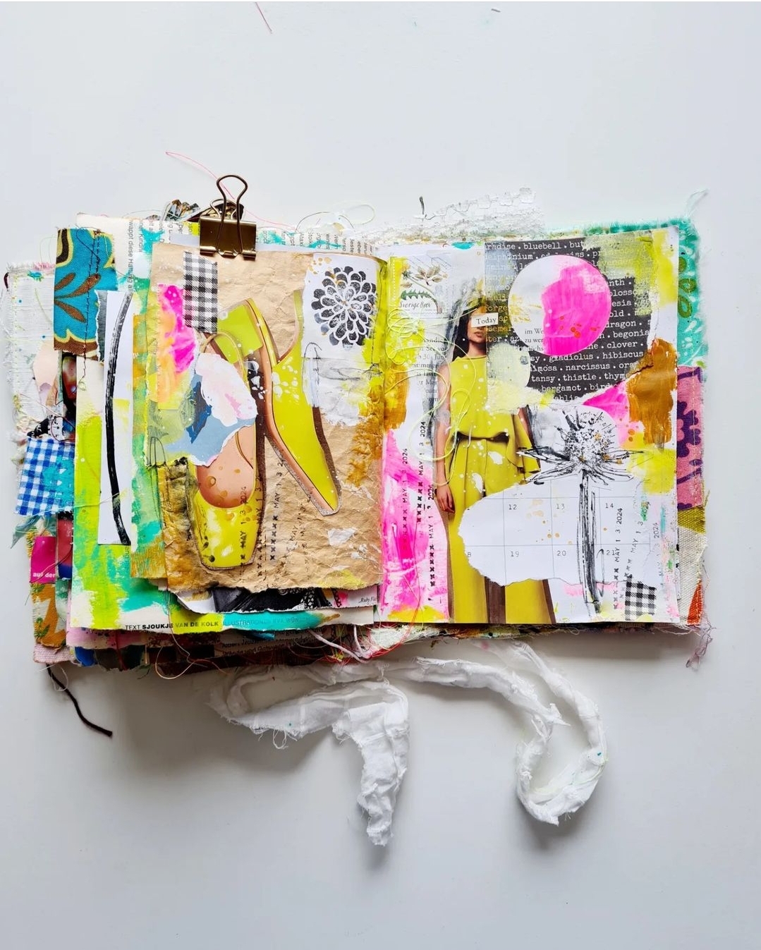 17 Stunning Art Journal Ideas For Creativity.