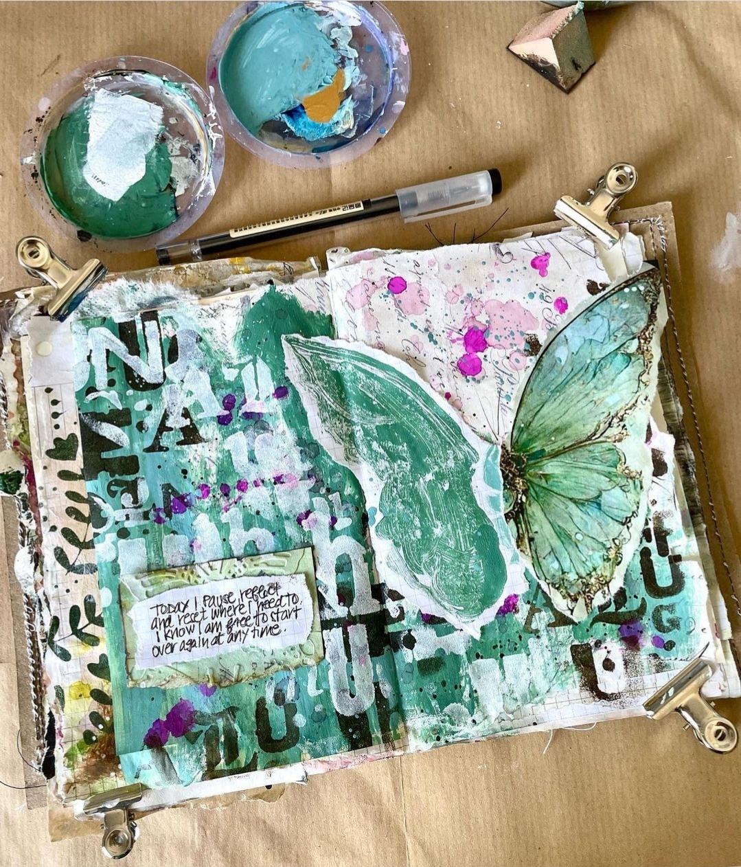 17 Stunning Art Journal Ideas For Creativity.