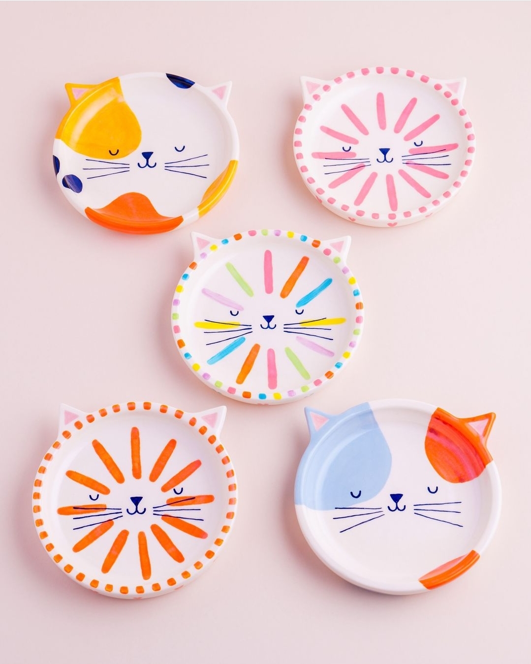 24 Colorful Painted Pottery Ideas For Inspiration.